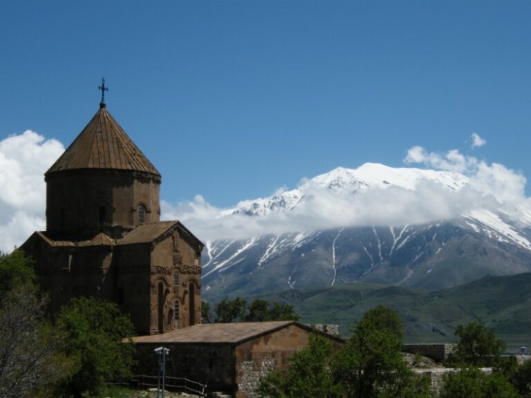 Lake Van - Eastern Turkey Tours