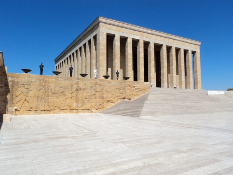 The Ancient Megalithic Sites of Turkey - Eastern Turkey Tours